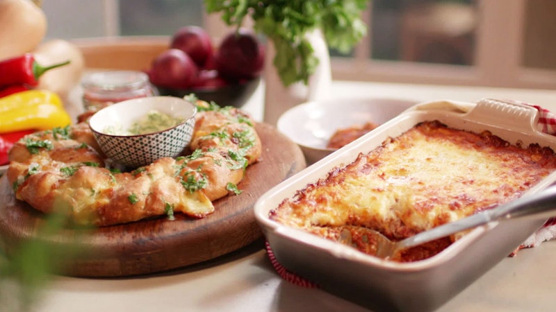 Watch John & Lisa's Weekend Kitchen | Episodes | TVNZ OnDemand